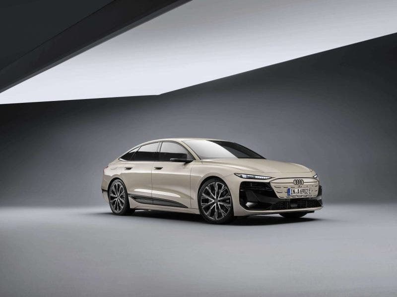 Le impressionanti novità della nuova Audi RS 3 Sportback e Sedan