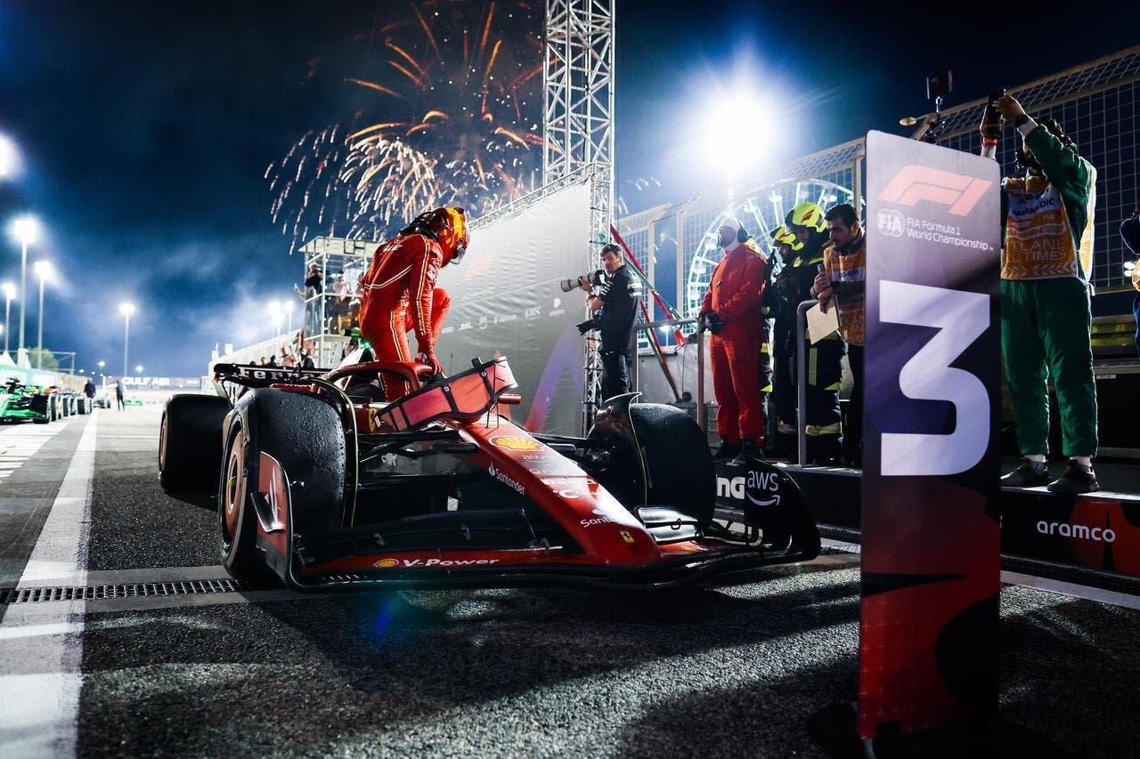 Scuderia Ferrari: Carlos Sainz starts the 2024 season on the podium ...