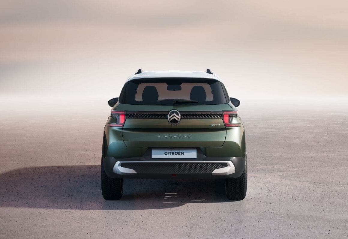 New Citroen C3 Aircross: first images of the SUV unveiled - ClubAlfa.it ...