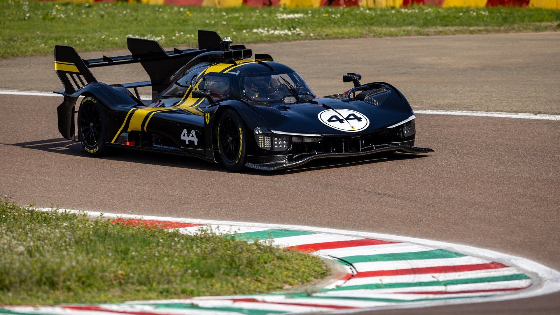 New Ferrari 499P Modificata with number 44 unveiled: does it belong to Lewis Hamilton ...