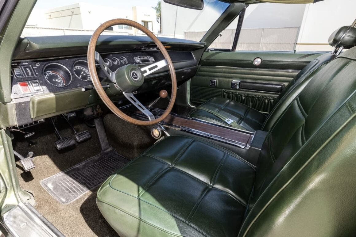 Dodge Hemi Daytona Coupe: the car that seems to come from Mars goes up ...