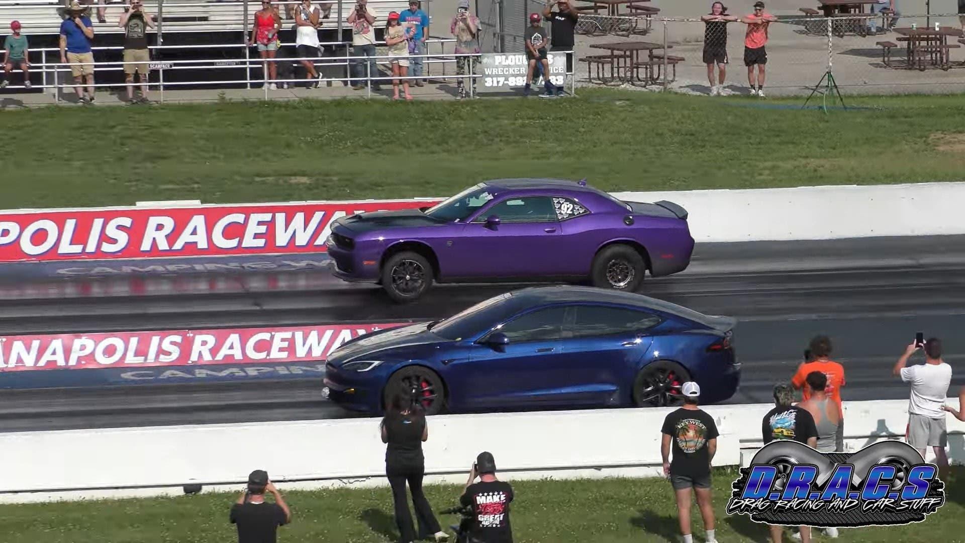Dodge Challenger SRT Hellcat vs Tesla Model S Plaid: who wins the drag ...