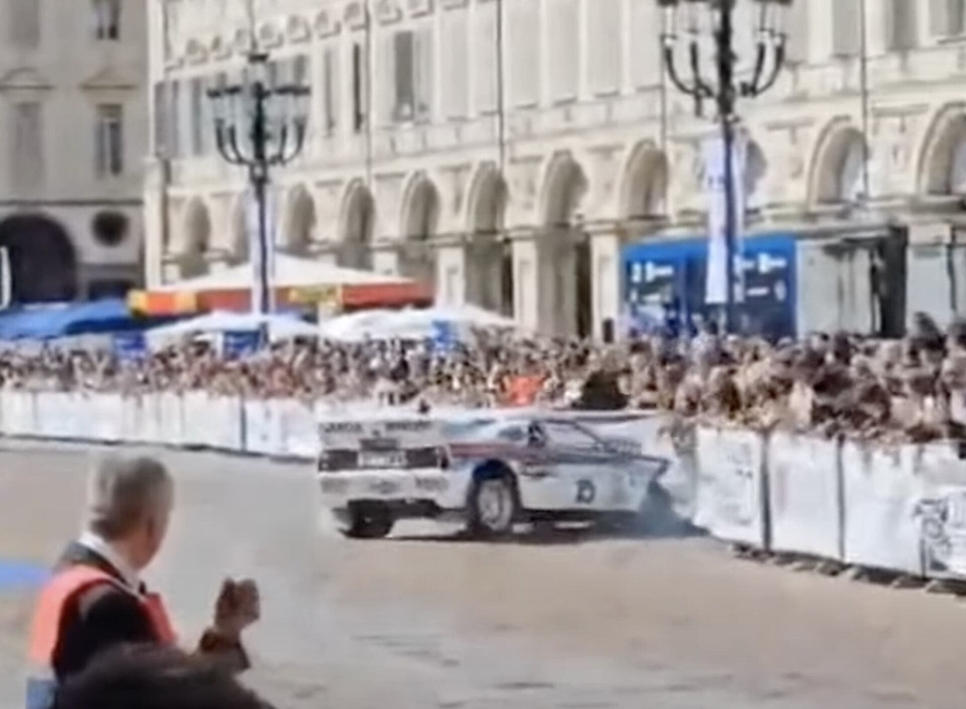 Lancia Rally 037 driver loses control and crashes into barriers: 12 ...