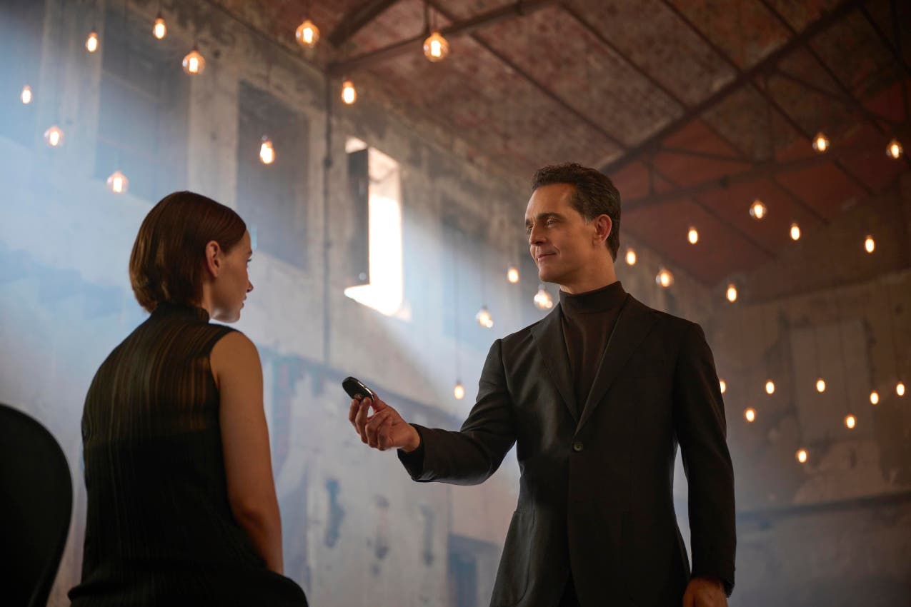 Alfa Romeo Junior unveils the new “Learn to Love Again” launch campaign ...