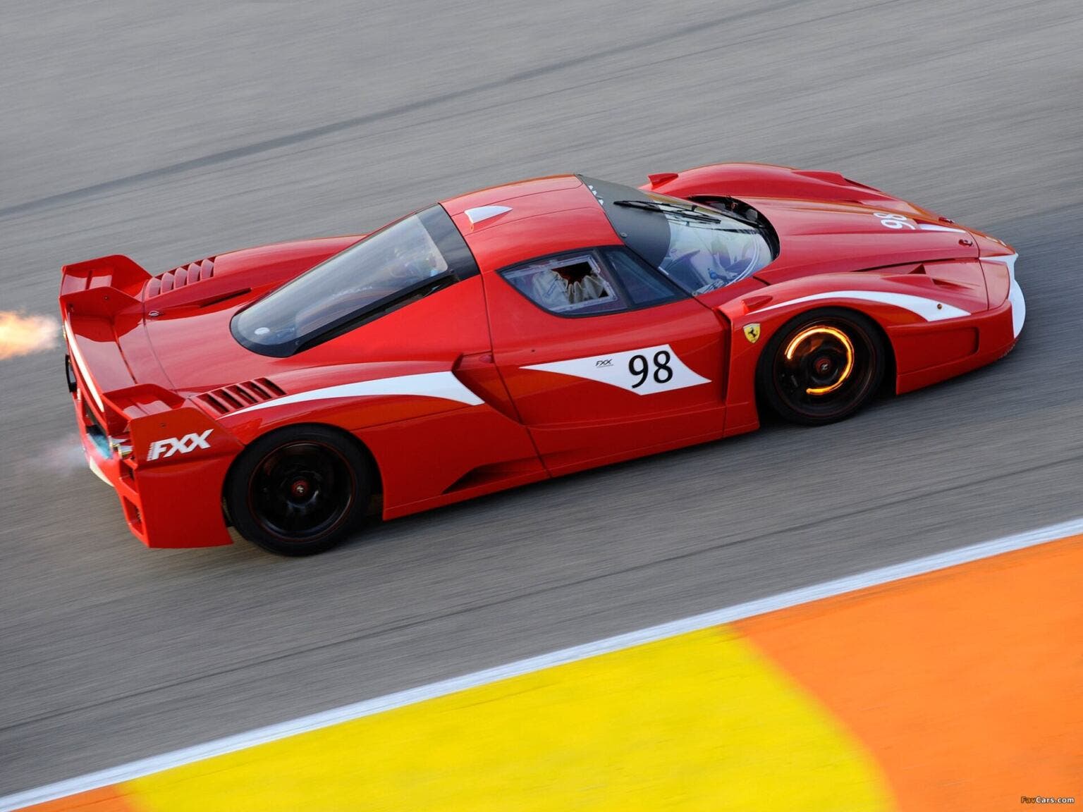 What's the fastest Ferrari ever? Only one has exceeded 400 km/h: here's ...