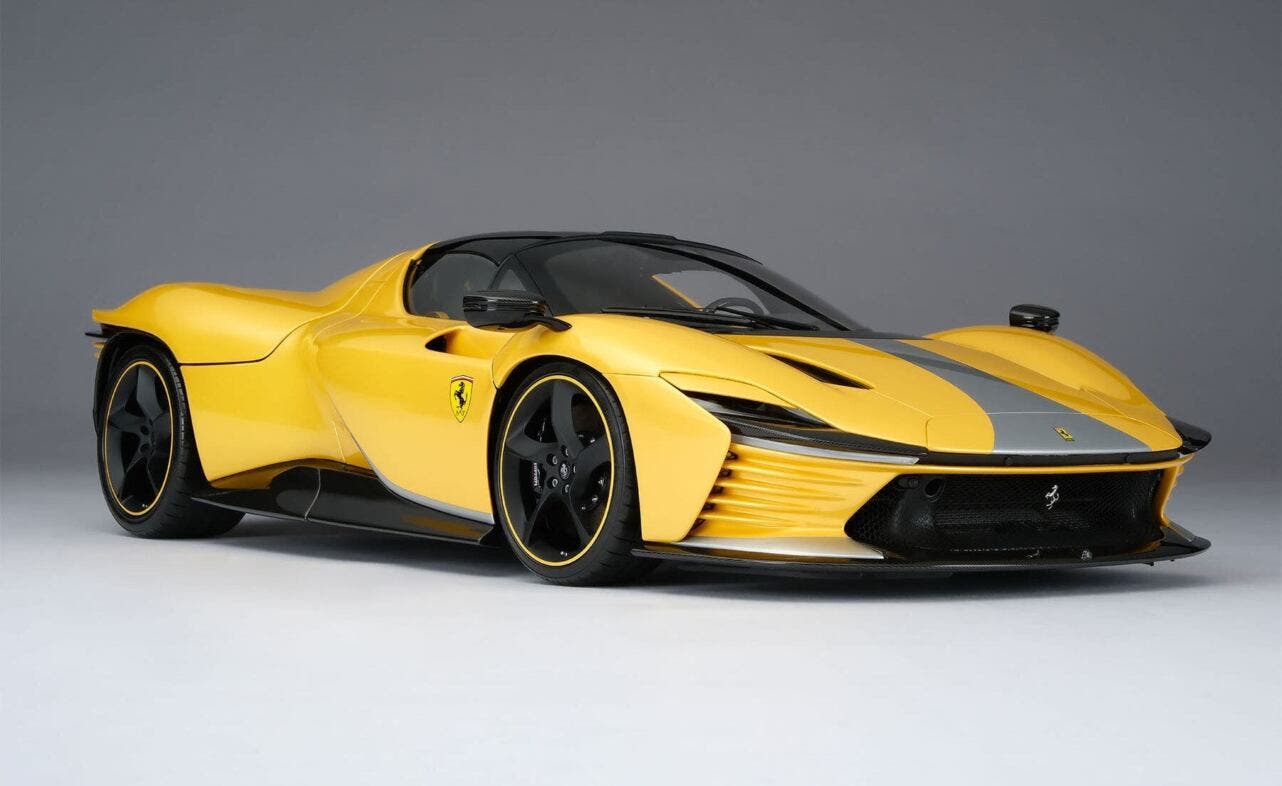 Ferrari Daytona SP3 by Amalgam Collection, a single scale replica ...