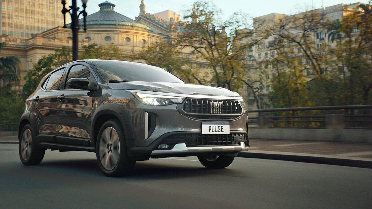 Fiat launches an ironic campaign to introduce the new Pulse Hybrid ...