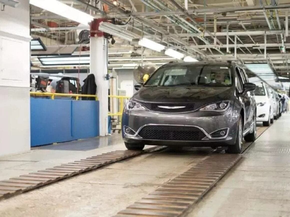 Stellantis to resume full production at Windsor Assembly starting June ...