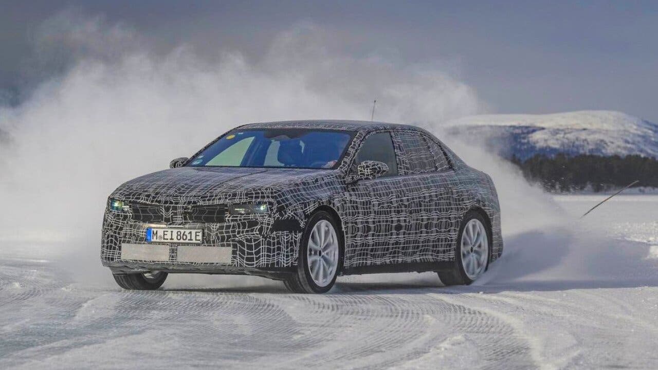 BMW redefines the electric sedan: the i3 is coming and Tesla should be ...