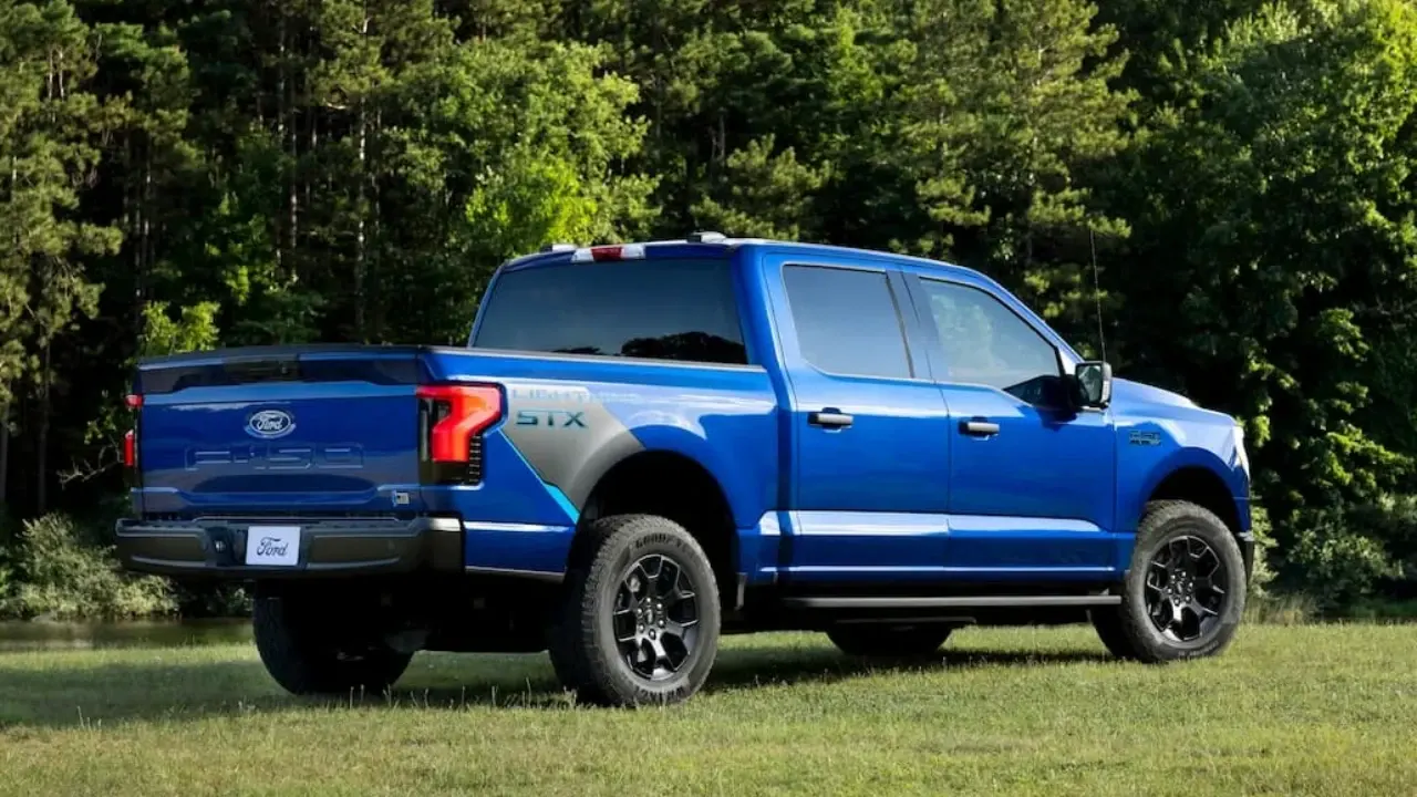 Ford F-150 Lightning, new STX trim in 2026: entry-level model goes off ...