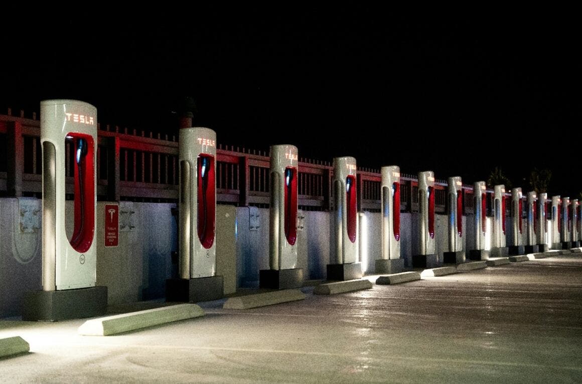 Google Maps finally shows Tesla Supercharger availability - ClubAlfa Global