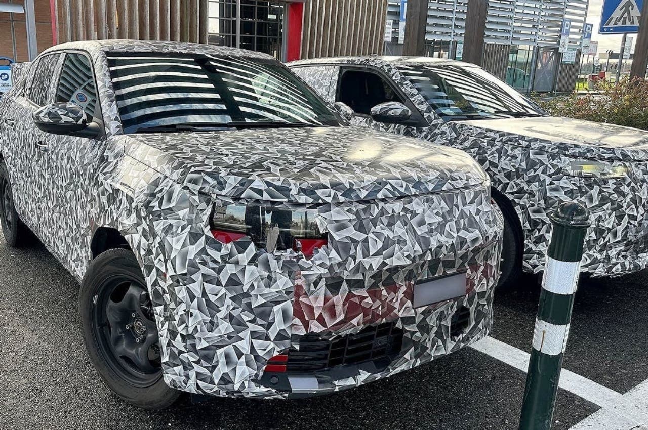 Fiat Fastback SUV prototype spotted again ahead of 2026 debut ...