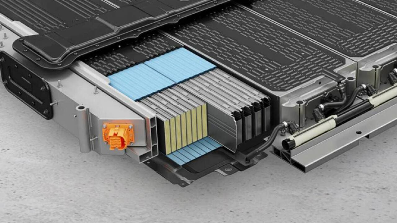 Toyota to debut batteries that charge faster than your phone - ClubAlfa ...