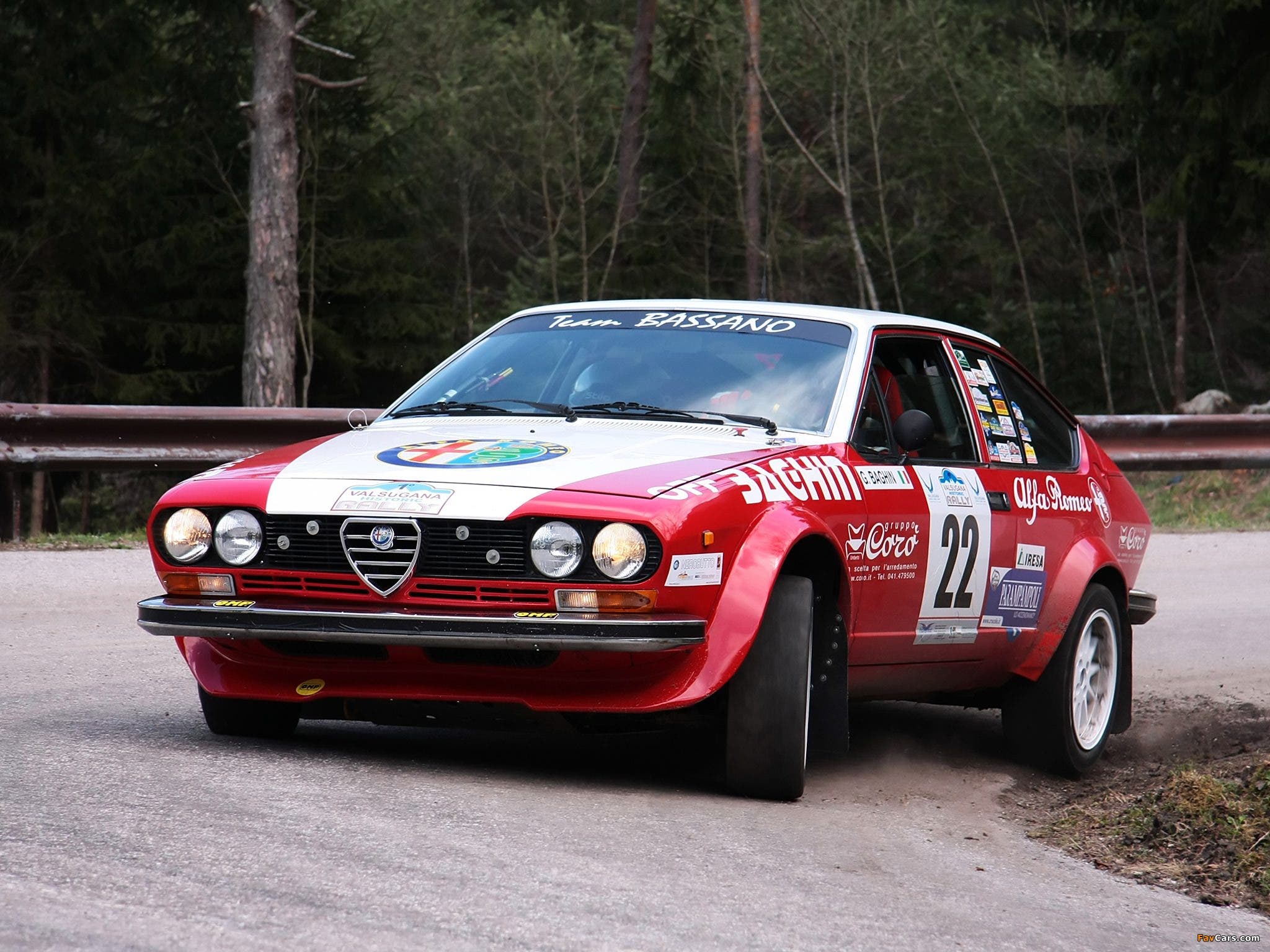 Alfa Romeo Alfetta GT: storia e caratteristiche dell'auto