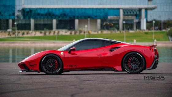 Ferrari 488 GTB: due esemplari ottengono il body kit di Misha Designs