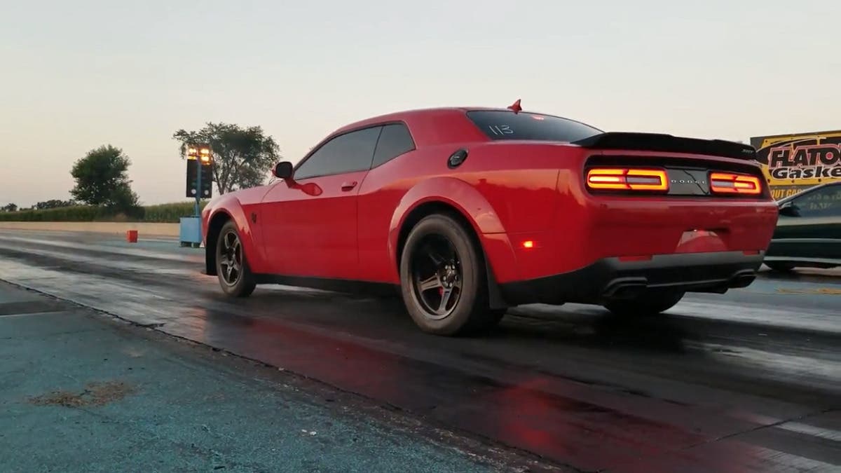 Dodge Challenger SRT Demon: un esemplare da 1100 CV impegnato in un ...