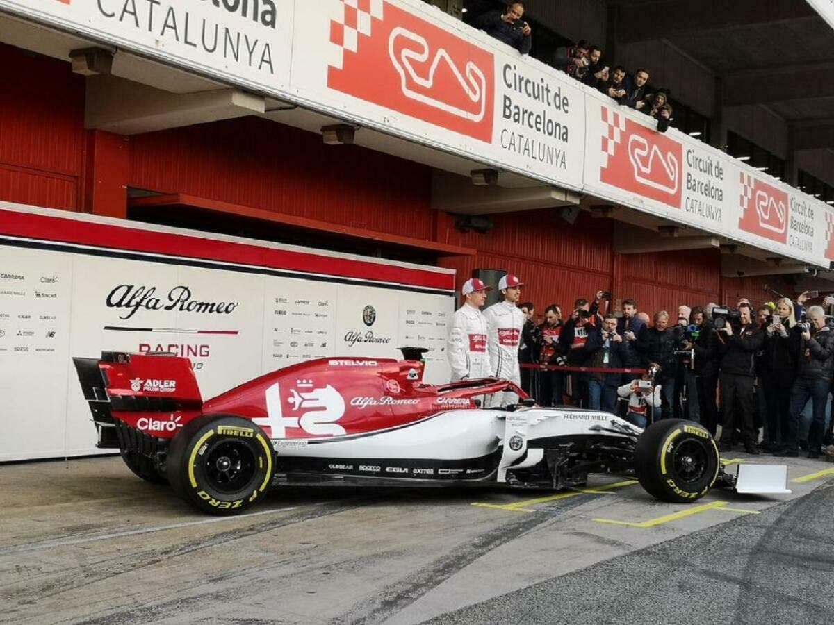 Alfa Romeo Racing: ecco le prime immagini della monoposto - ClubAlfa.it