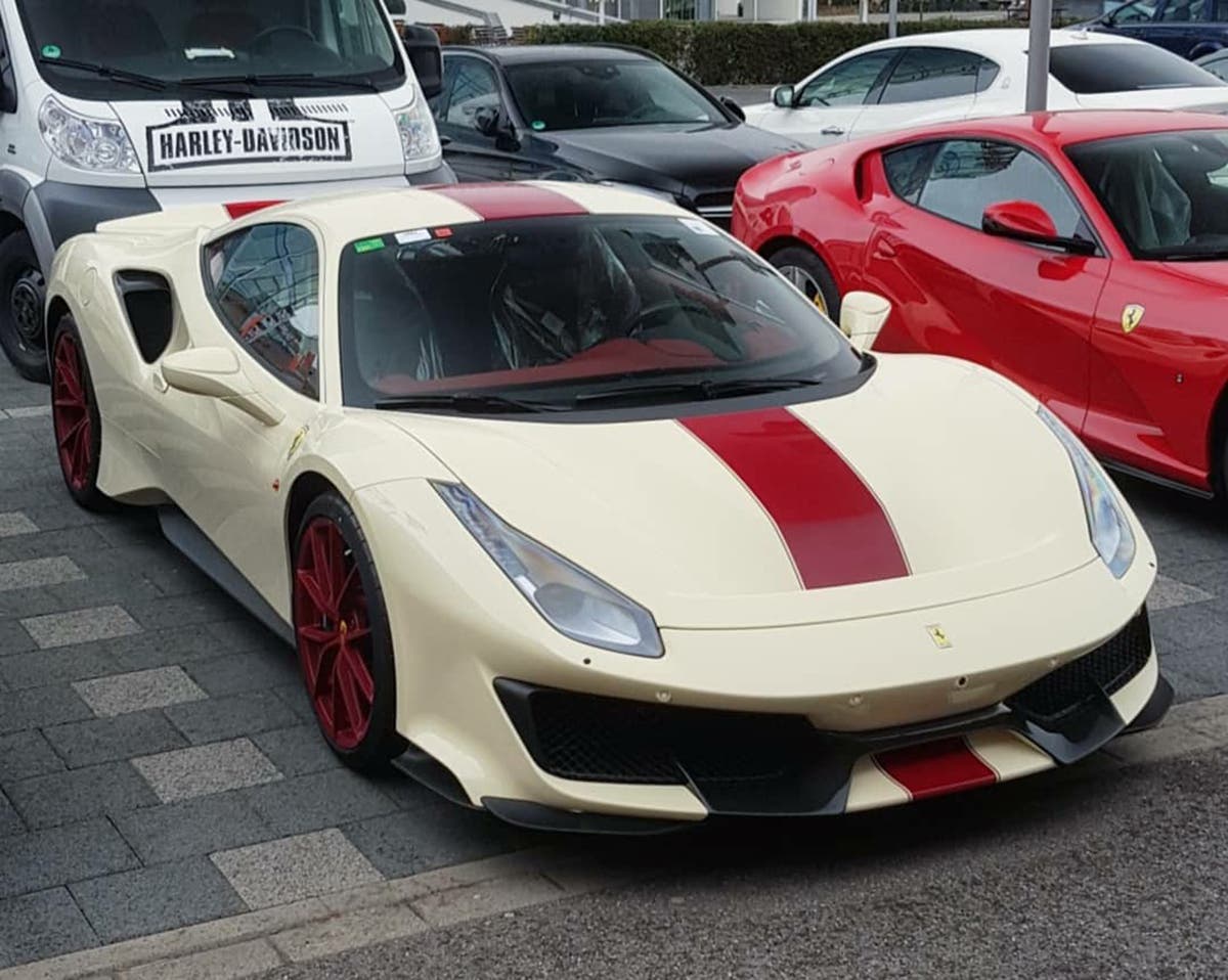 Ferrari 488 Pista: un altro esemplare immortalato in foto questa volta ...