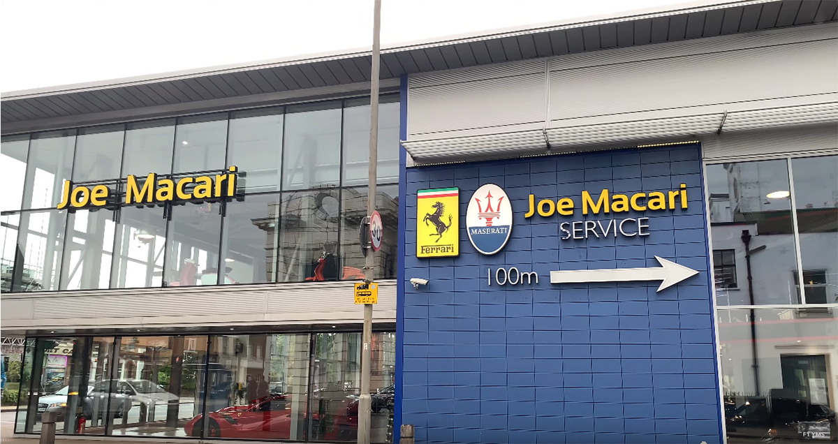 Ferrari: il concessionario Joe Macari mette in mostra alcune vetture ...