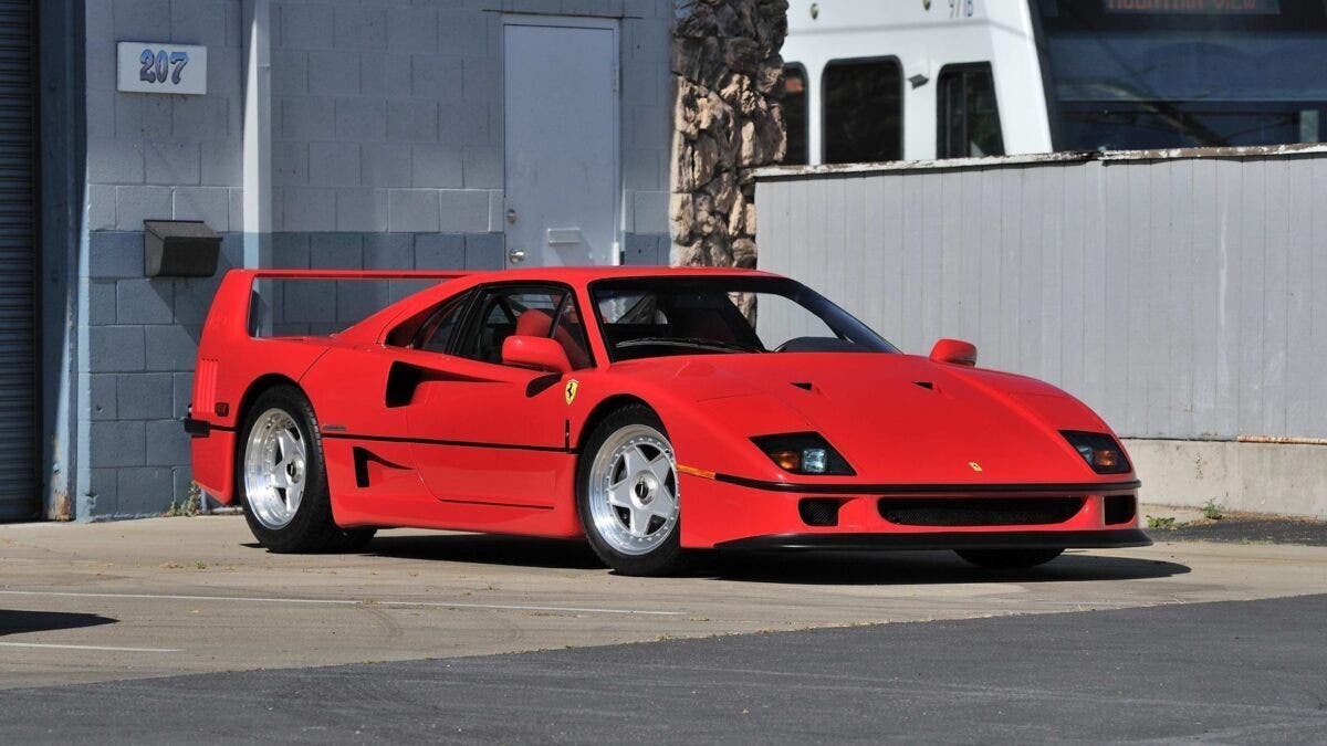 Ferrari F40: un progetto che la immagina completamente in fibra di ...
