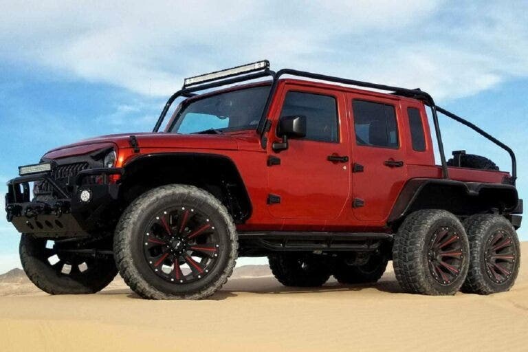 Jeep Wrangler Unlimited Custom 6x6 del 2016 verrà messa all’asta il ...