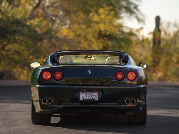 Ferrari 575 Superamerica: un raro esemplare Verde/Crema verrà proposto ...