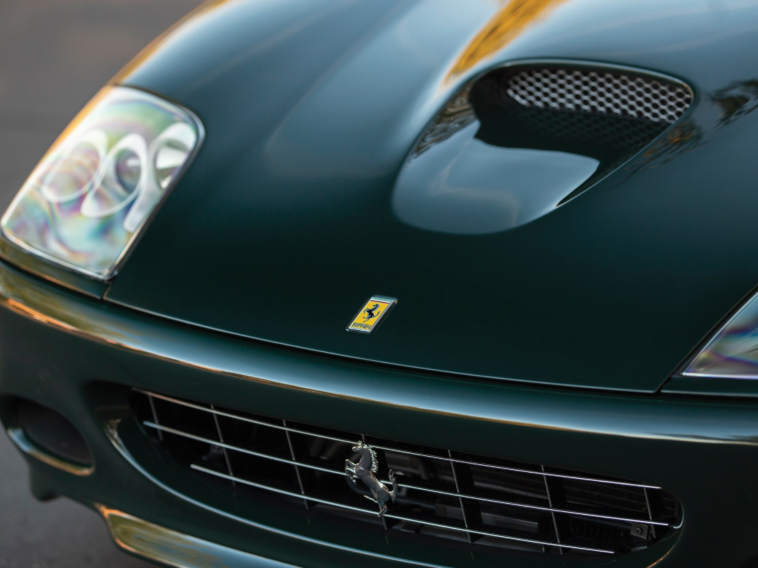 Ferrari 575 Superamerica: un raro esemplare Verde/Crema verrà proposto ...