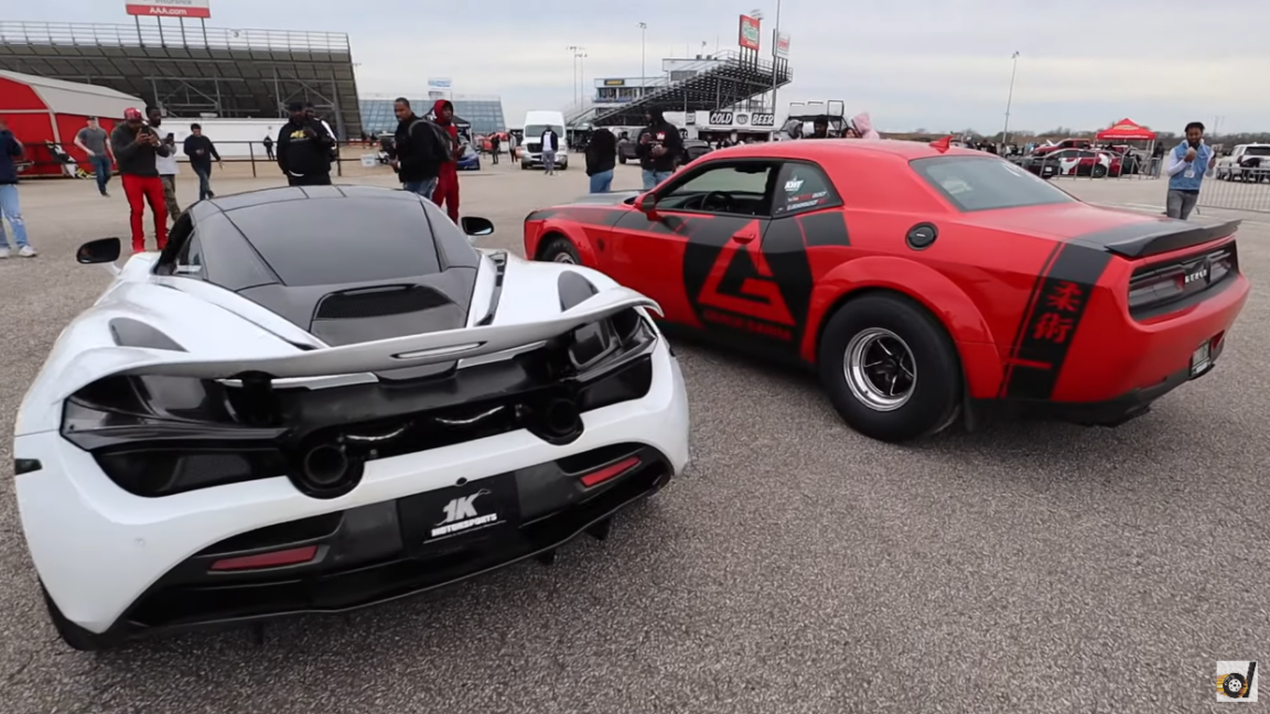 Dodge Challenger SRT Demon modificata sfida una McLaren 720S anch'essa ...