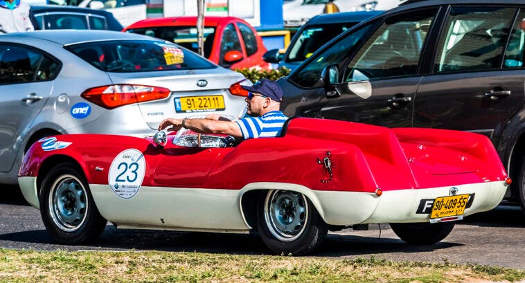 Abarth 207A Boano Spider: l'auto con un design inusuale per le ...