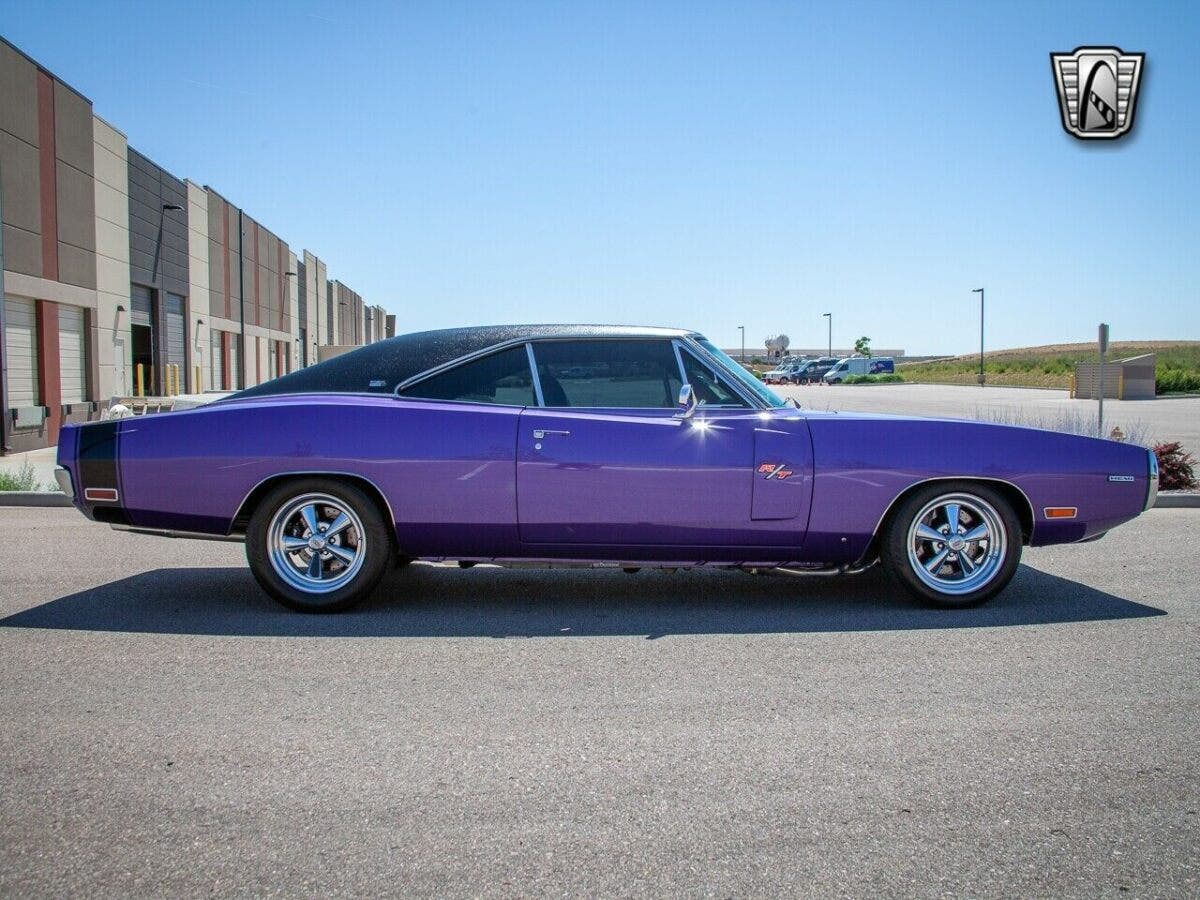 Questa Dodge Charger R/T del 1970 è più costosa di un Bentley Bentayga ...