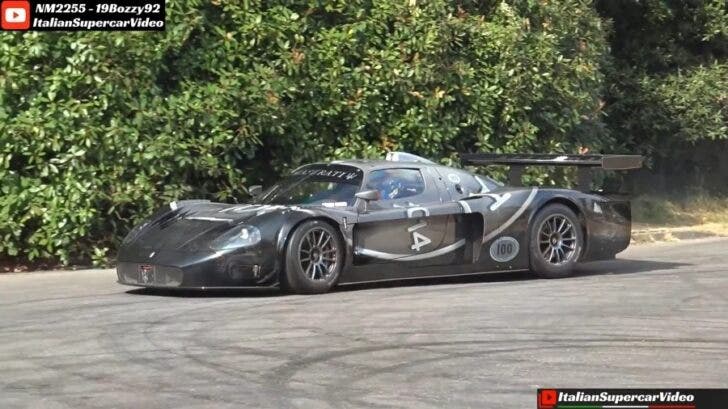 Maserati MC12 Corsa: ecco un vs virtuale con una Mercedes-Benz CLK LM ...