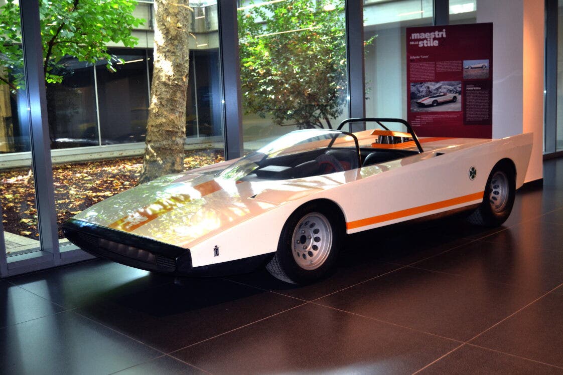 Alfa Romeo 33 Spider Cuneo: una Stradale dalle linee tese - ClubAlfa.it