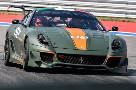 Ferrari 599XX: la versione estrema da pista della coupé - ClubAlfa.it