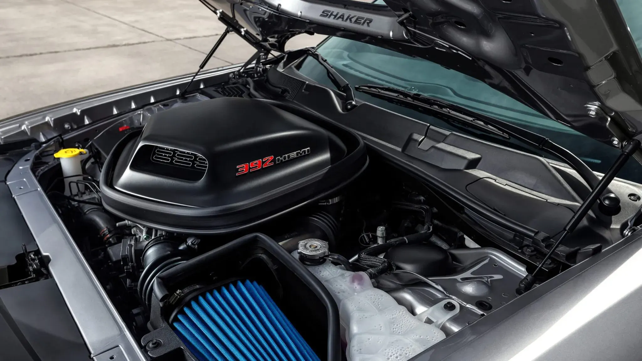 Dodge Challenger R/T Scat Pack Shaker Widebody 2021 si mostra dal vivo ...