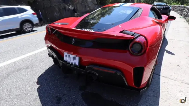 Ferrari 488 Pista vs Ford Mustang Shelby GT500: qual è la vincitrice ...