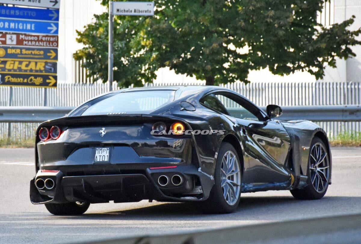 Ferrari 812 GTO è stata nuovamente avvistata in foto spia - ClubAlfa.it