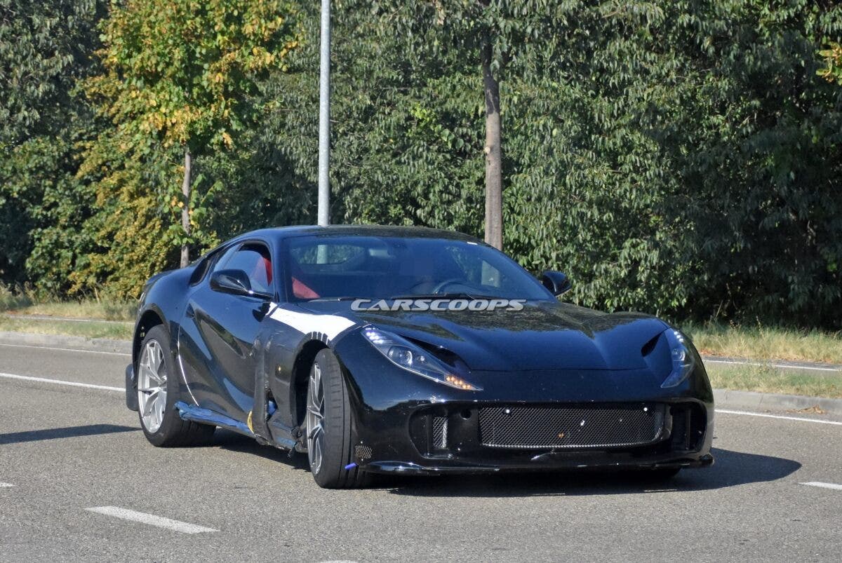 Ferrari 812 GTO è stata nuovamente avvistata in foto spia - ClubAlfa.it