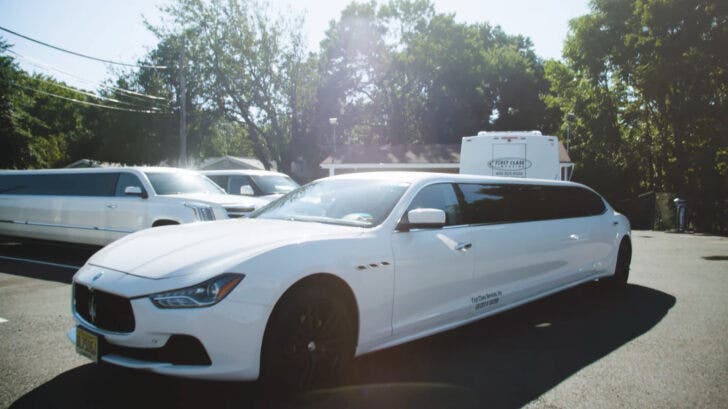Maserati Ghibli diventa una lussuosa e sportiva limousine da 150.000 ...