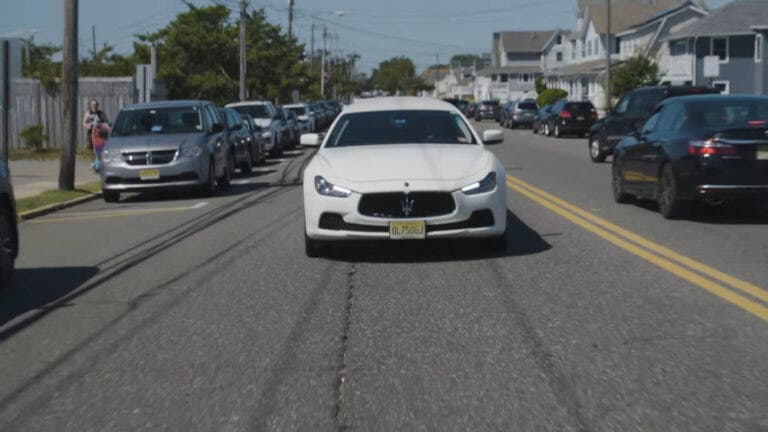Maserati Ghibli diventa una lussuosa e sportiva limousine da 150.000 ...