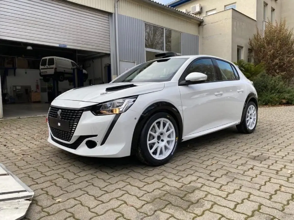 Peugeot 208 Rally 4 è arrivata in Polonia - ClubAlfa.it