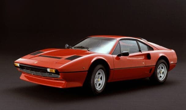 Ferrari 208: la rossa con motore V8 da soli 2 litri - ClubAlfa.it