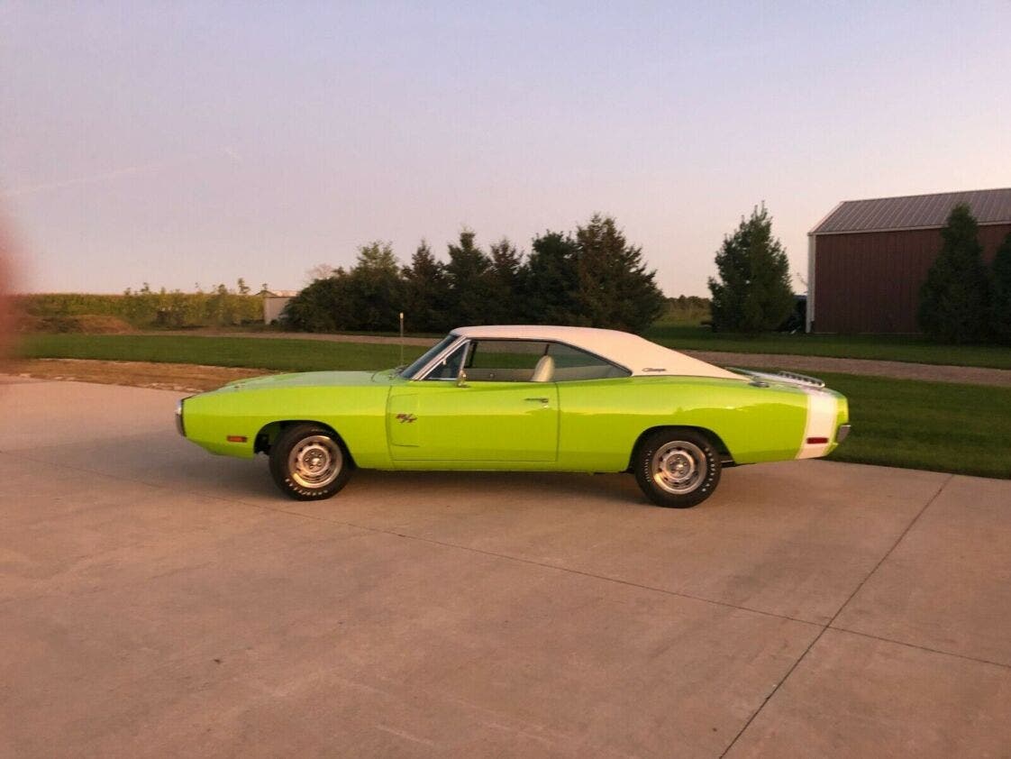 Questa Dodge Charger R/T del 1970 è un raro esemplare in Sublime Green ...