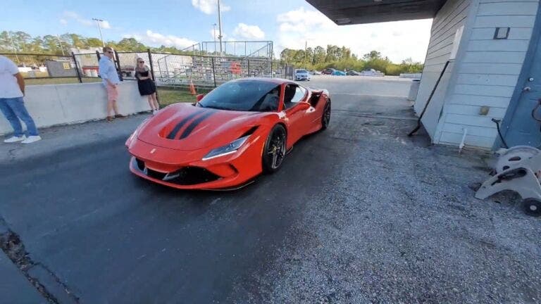 Ferrari F8 Tributo e 488 Pista messe a confronto in una drag race ...