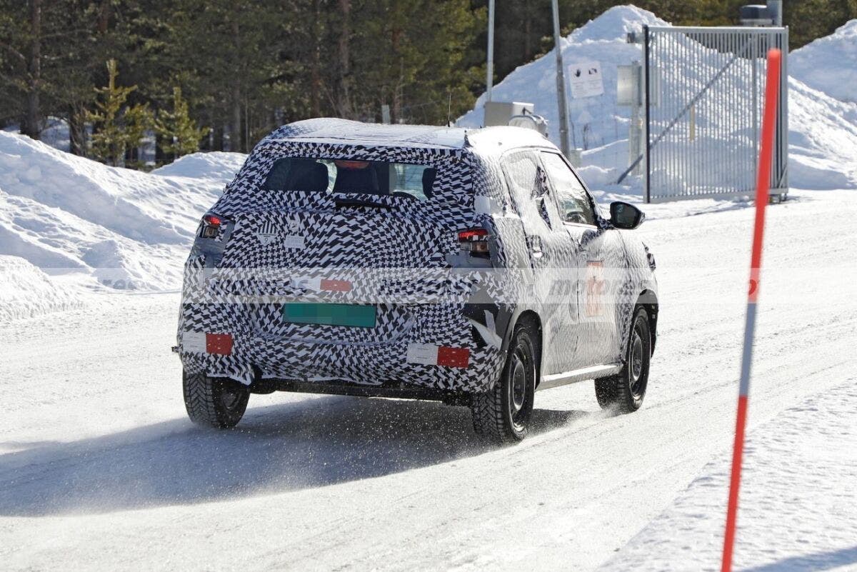 Citroën C21: il nuovo crossover è stato immortalato in alcune foto spia ...