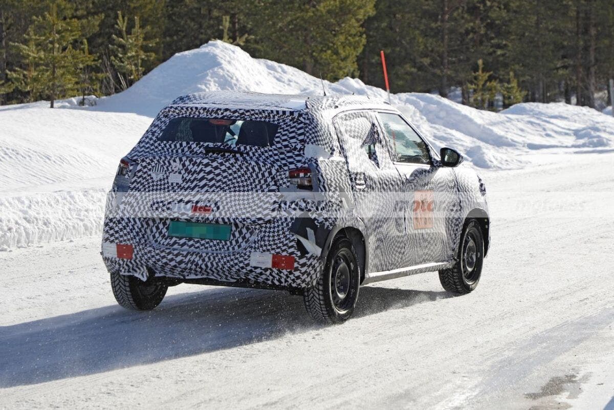 Citroën C21: il nuovo crossover è stato immortalato in alcune foto spia ...