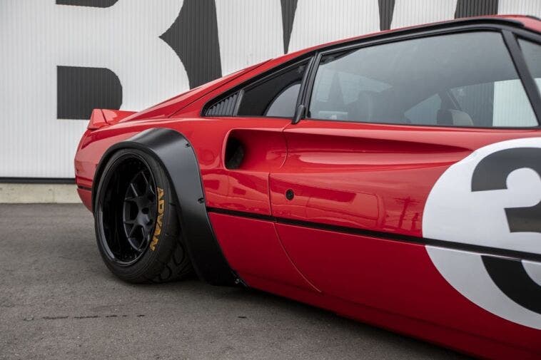 Ferrari 308 GTS: Liberty Walk svela un body kit personalizzato ...