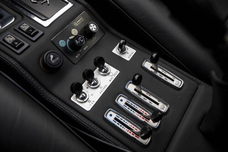 Ferrari 308 GTS: Liberty Walk svela un body kit personalizzato ...