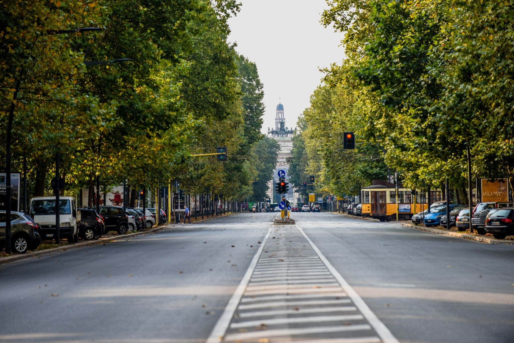 Meno spazio per le auto in corso Sempione a Milano - ClubAlfa.it
