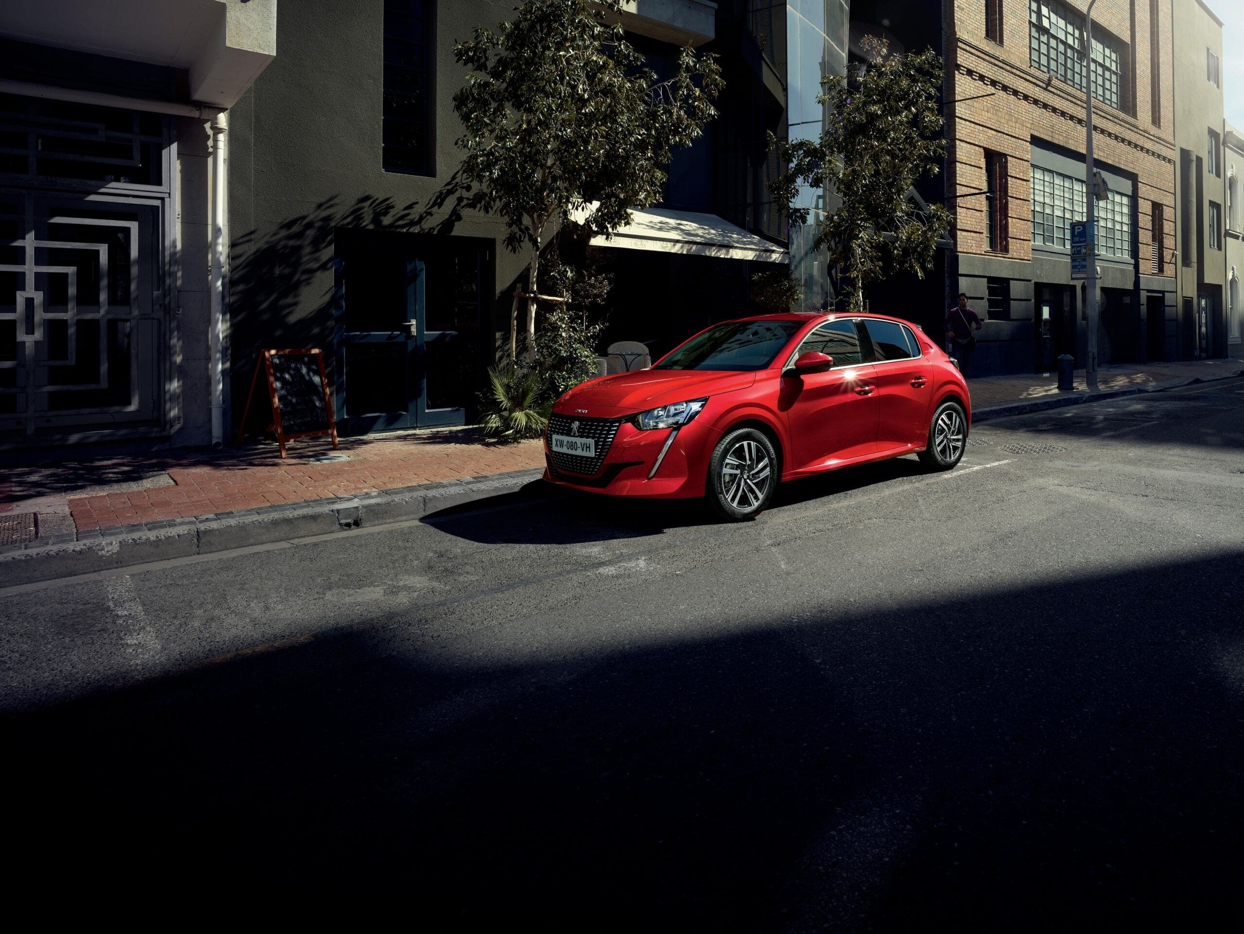 Nuova Peugeot 208: il PureTech 75 ora disponibile con gli allestimenti ...