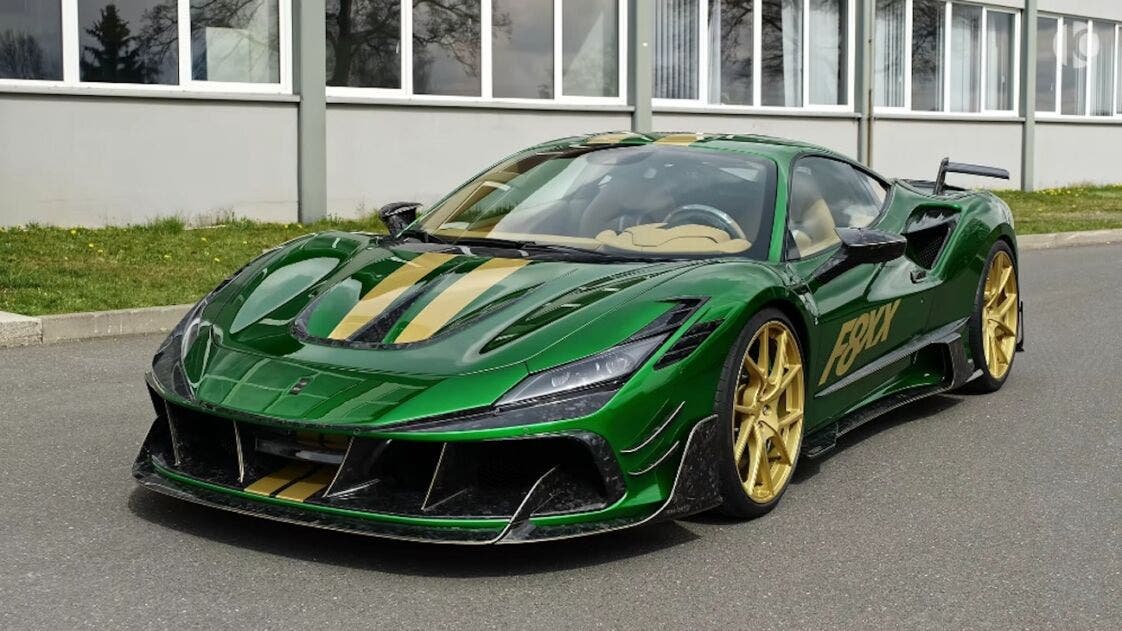 Mansory F8XX: ecco dal vivo la speciale Ferrari F8 Tributo | Video ...